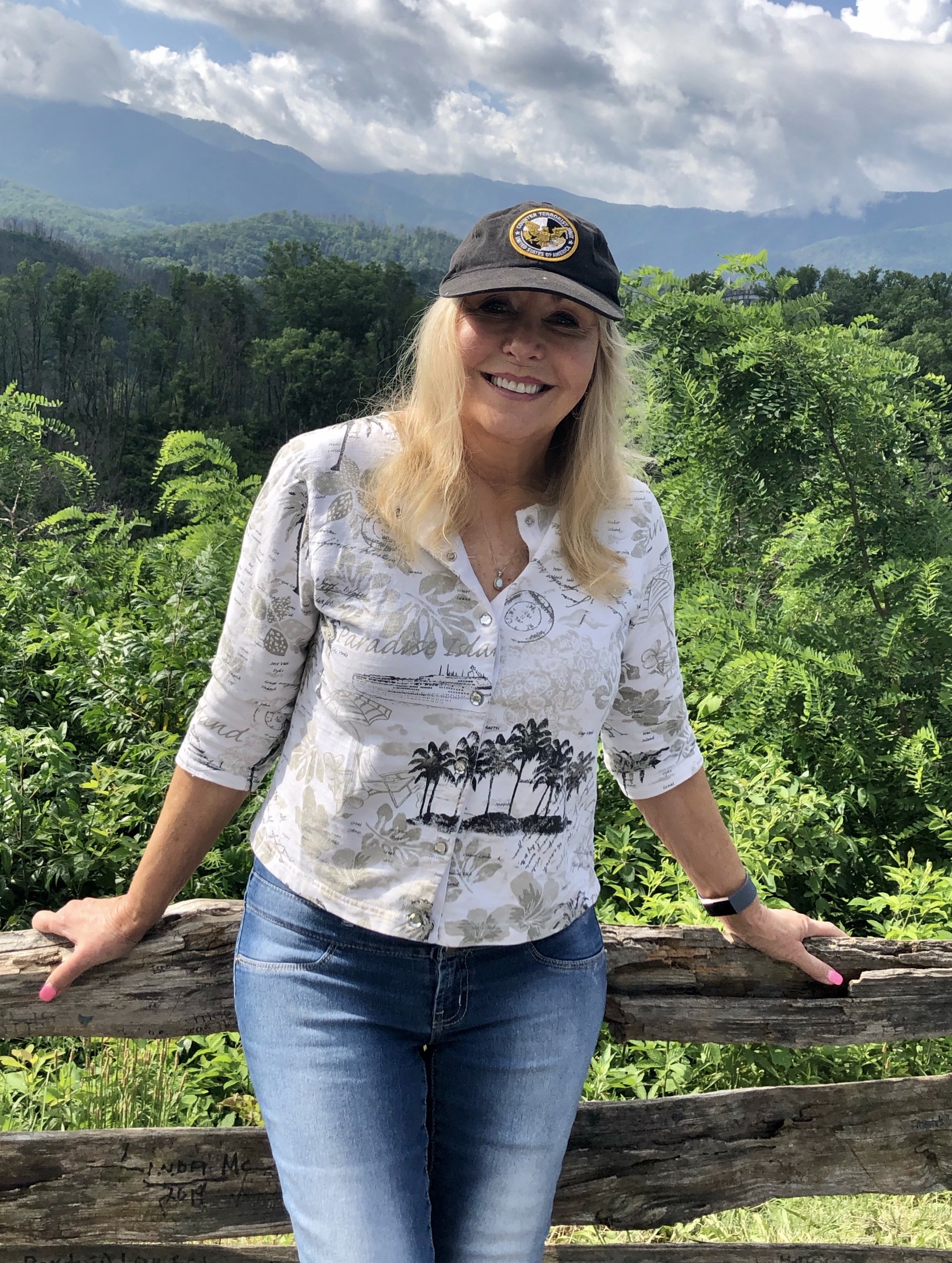BookView Interview with Author Sandy Semerad – BookView Review