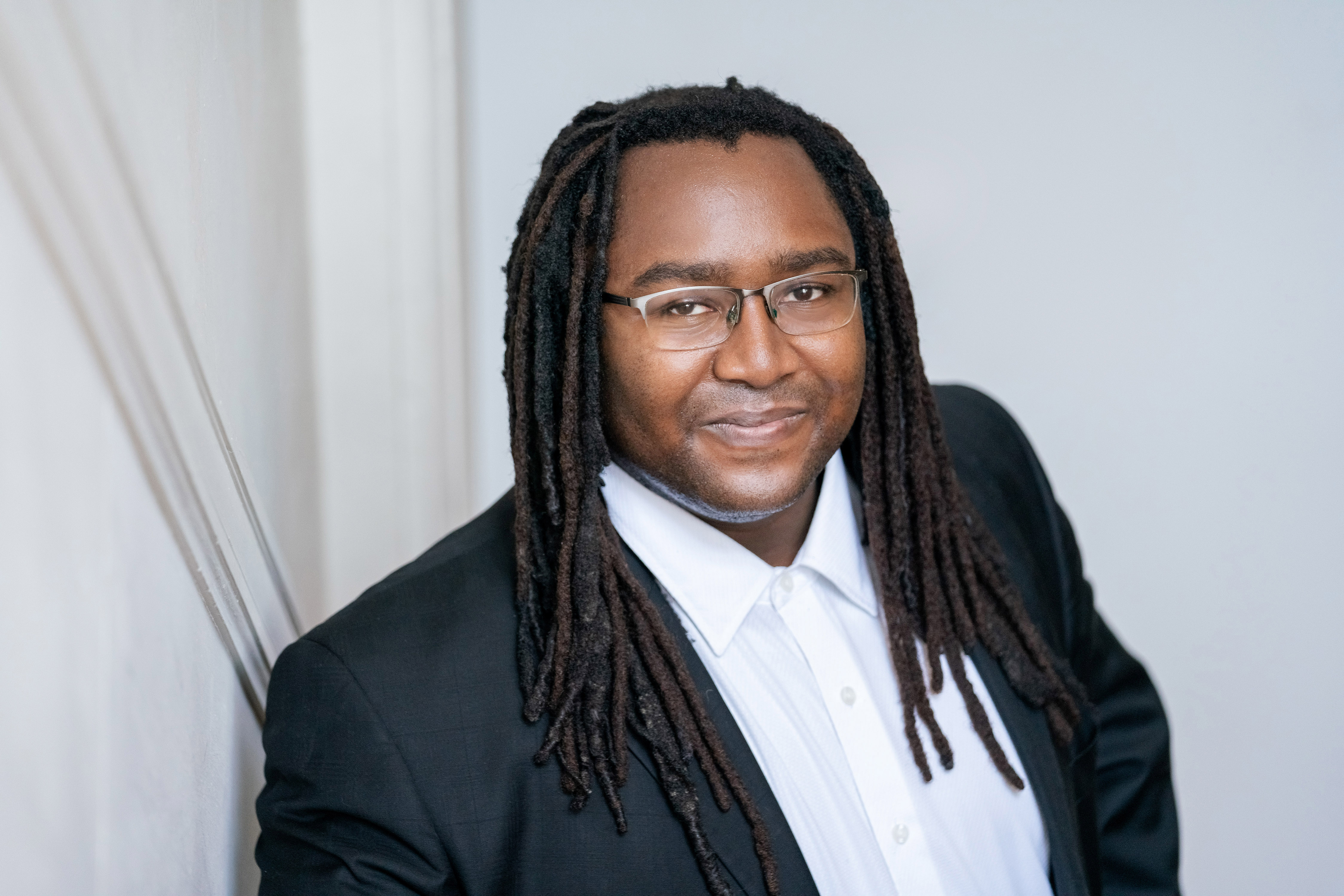 BookView Interview with Author Chiuba E. Obele – BookView Review